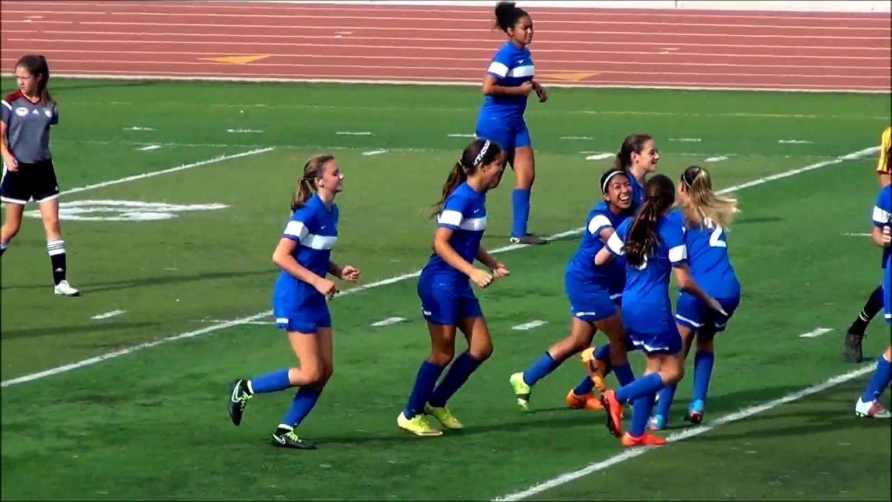AWESOME SOCCER SKILLS 13 YR OLD GIRL YouTube awesome-soccer-skills-13-yr-old-girl-youtube