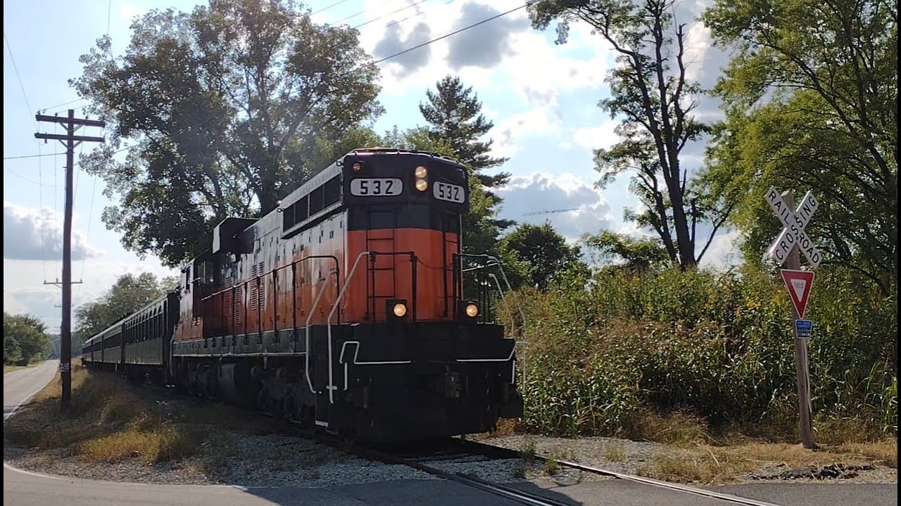 Whitewater Valley Railroad heading north bound on the Canal Route at ...