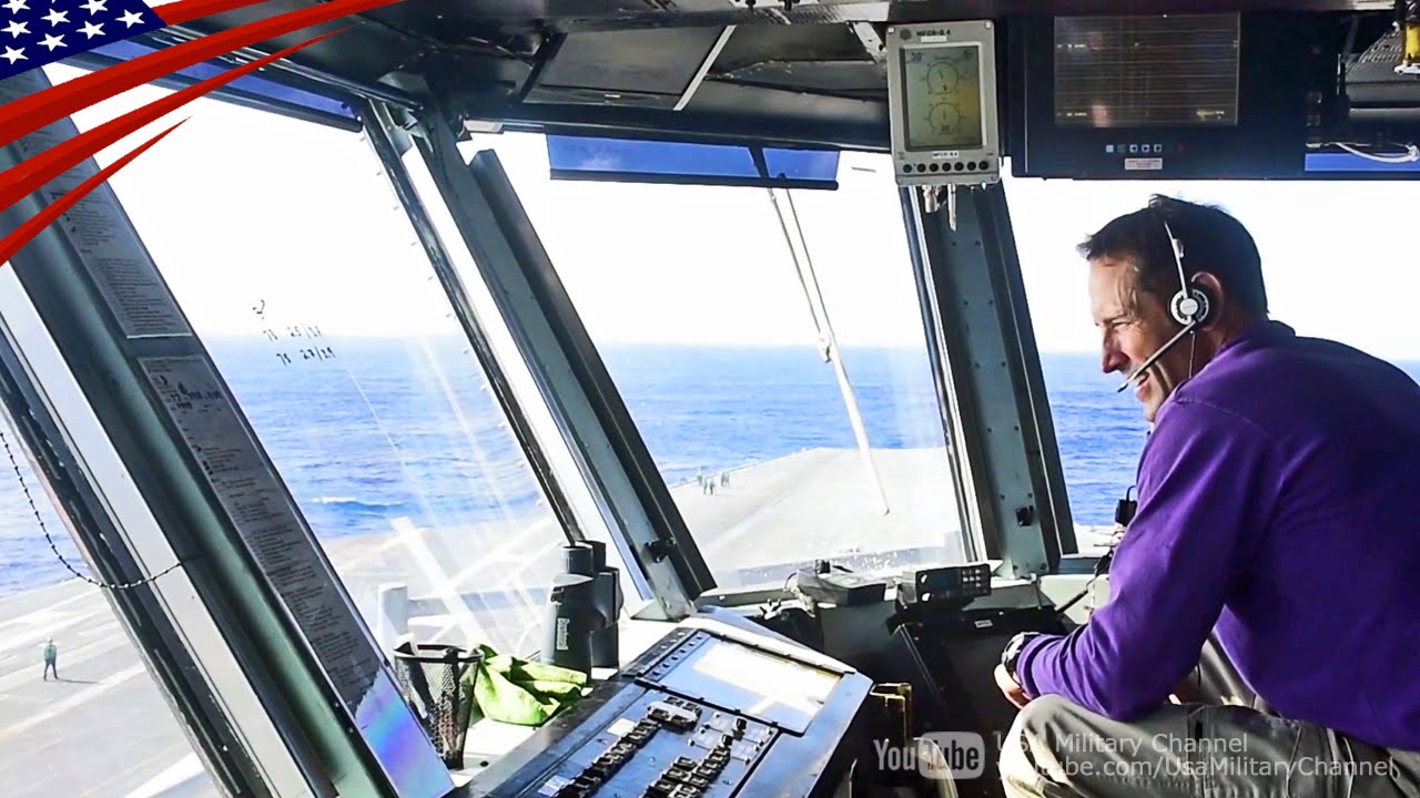 Air Boss & Sailors Pri-Fly Operations on Aircraft Carrier - 空母の管制塔(プリ ...