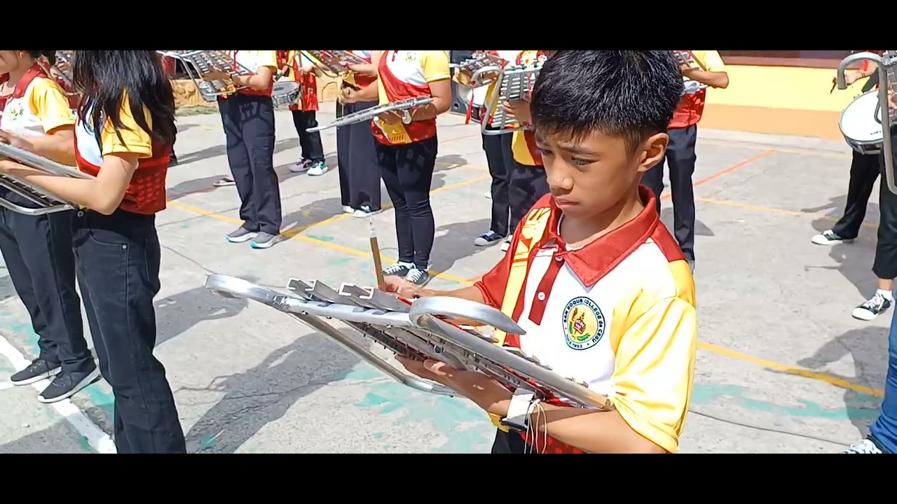 SAN ROQUE COLLEGE DE CEBU INTRAMURALS #srcdc drums & lyre corps. - YouTube