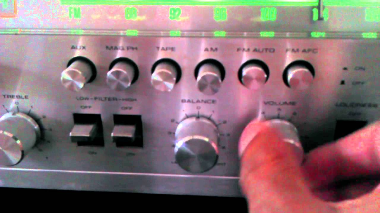Soundesign 5568 cassette am fm stereo receiver - YouTube