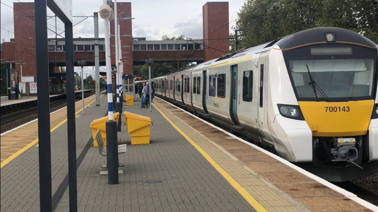 East Coast Main Line Trains at Stevenage on September 28th 2019 - YouTube