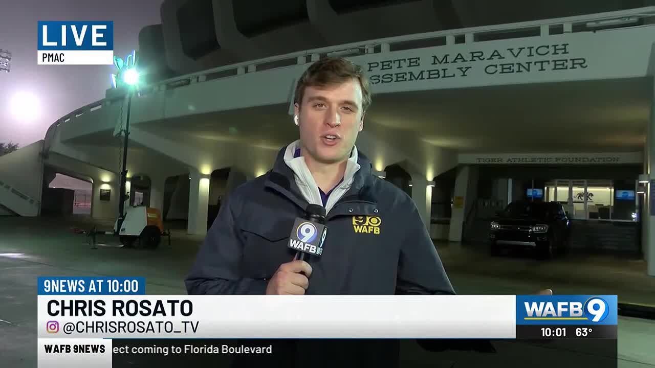 LSU fans react after loss to South Carolina - YouTube