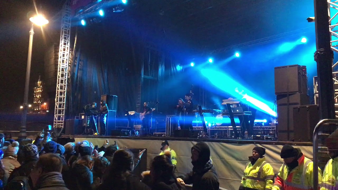 Niteworks perform on the Waverley Stage - YouTube