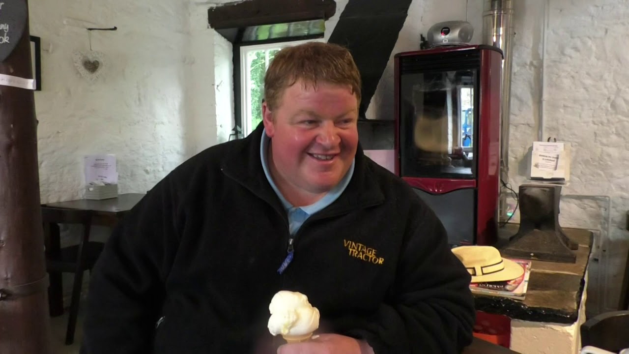 Oulton Tractor Run Convoys Through Cumbria For Charity - YouTube