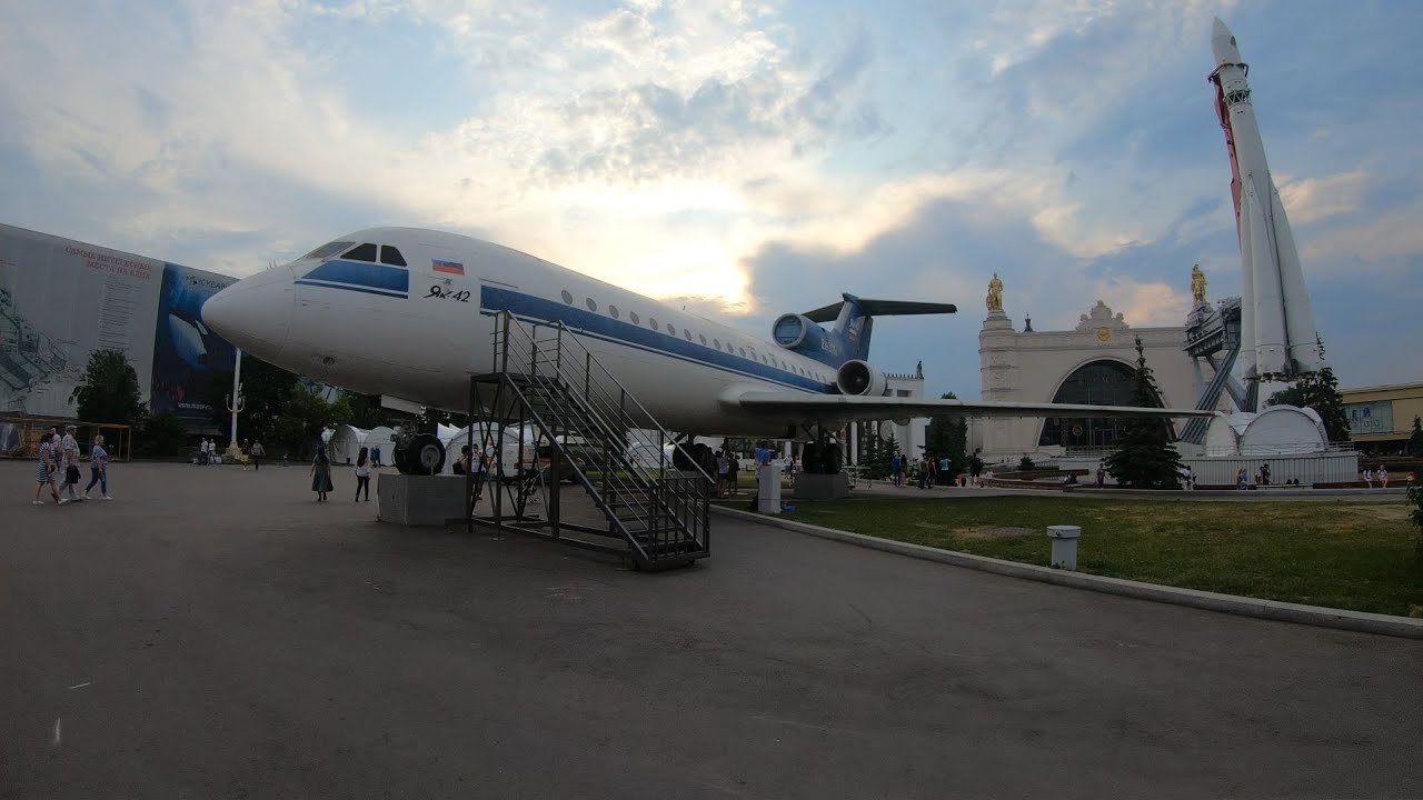 ⁴ᴷ⁵⁰ Walking Moscow: VDNKh Metro Station, VVC (All-Russian Exhibition ...