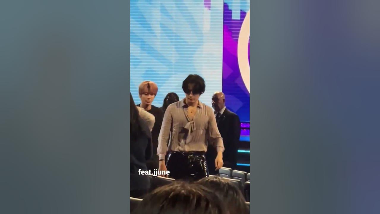 txt being it boys at the ama 2022 #txt #ama #tiktok #fyp #model - YouTube