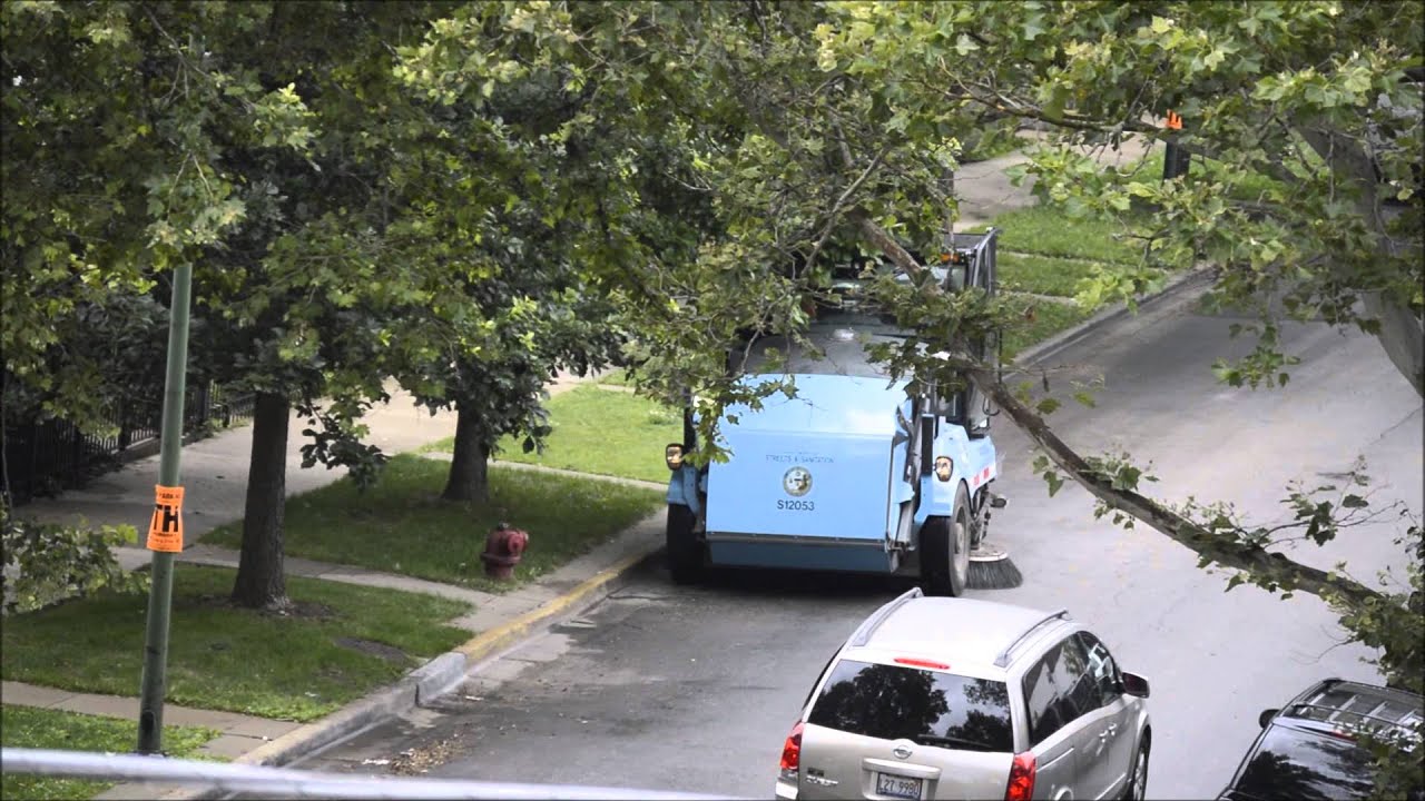 City of Chicago Pelican Street Sweeper in Action - YouTube