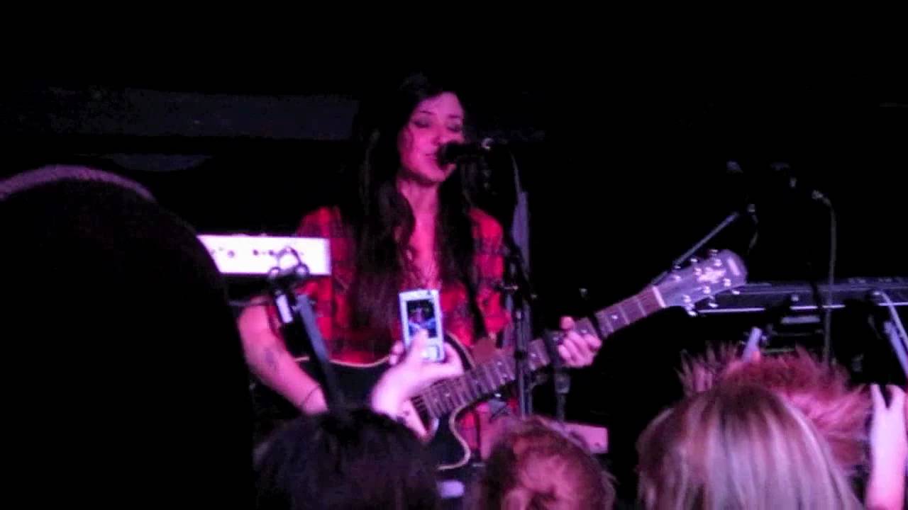 Lights - Quiet (acoustic) @ Cardiff Barfly, 2010-05-27 - YouTube