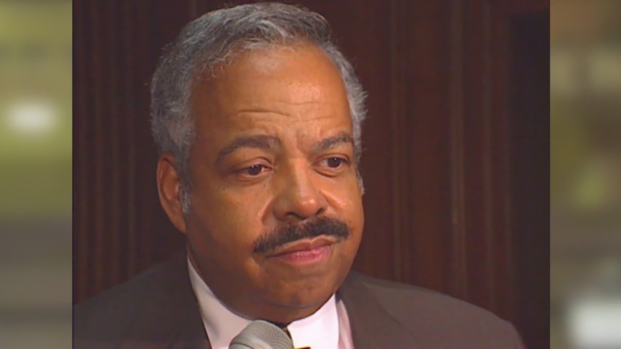 Former alderman Wayman Smith III dies at 80 - YouTube