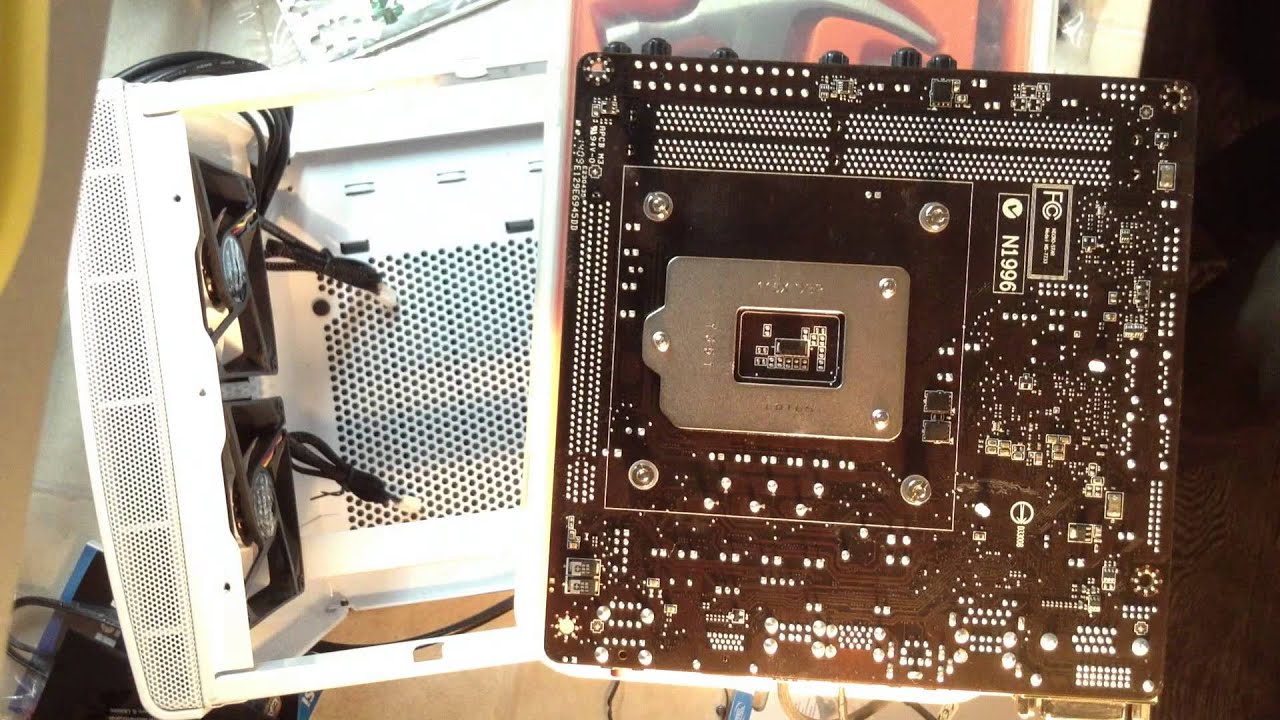 Fractal Design Node 304 - Time Lapse Build - YouTube