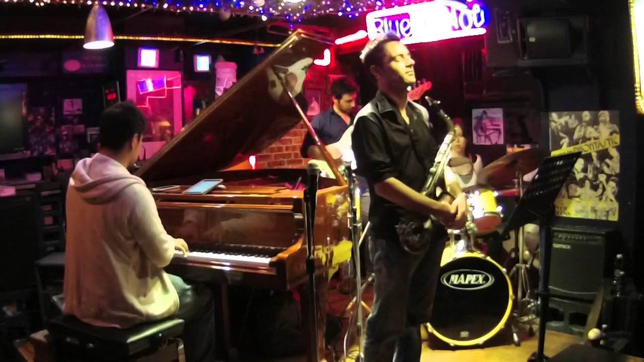 Beatrice (by Sam Rivers) - YouTube