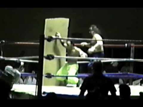 Sabu vs Terry Funk, Midwest Territorial Wrestling, 04/09/94 - YouTube