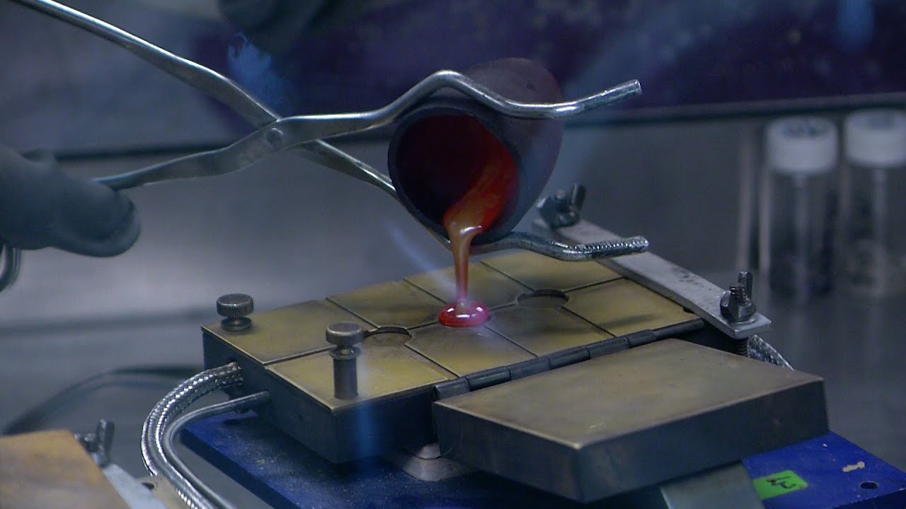 Innovation at Work: Making better batteries out of glass - YouTube