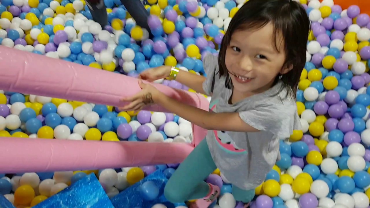 Play at Cocoland, Blitar Square - YouTube