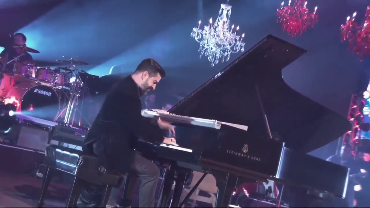 Adlan Cruz Carol of the Bells Christmas for the Nations tour - YouTube