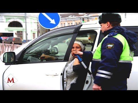 Kadının Yanına Gelen Adam Parası Olmadığını Söyleyince Kadın Bakın Ne Yaptı