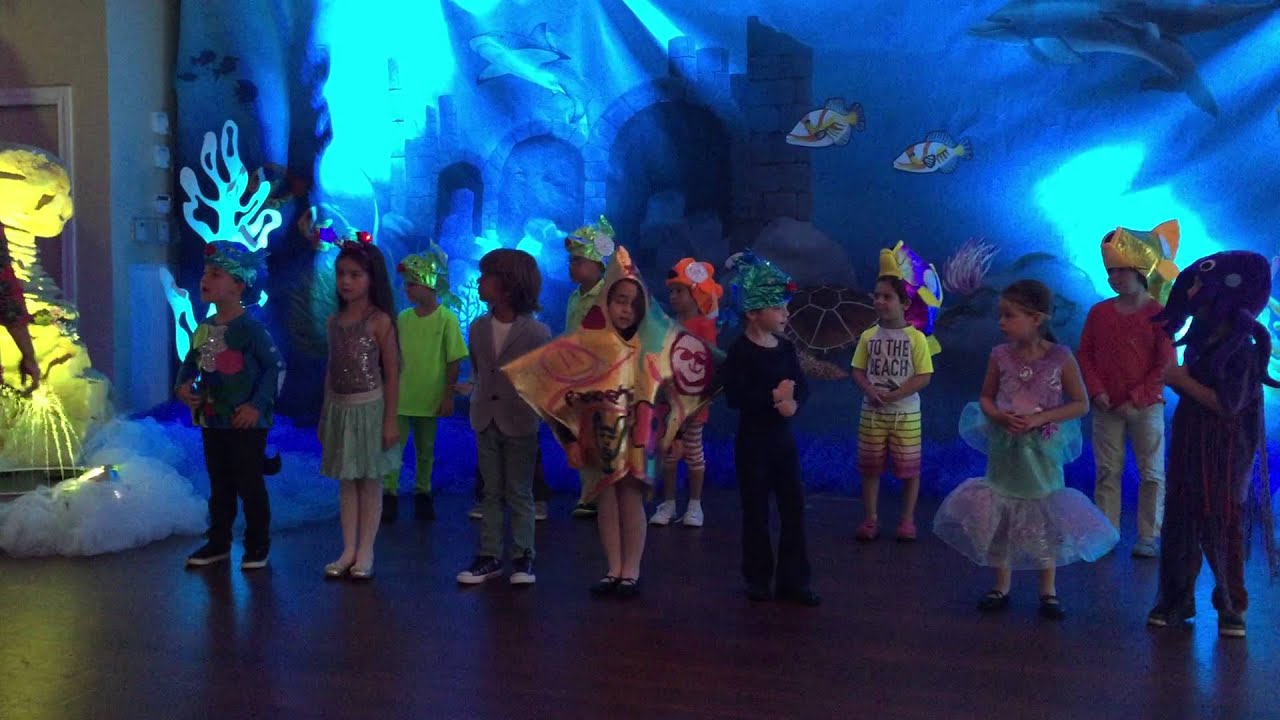 Rainbow fish play - YouTube