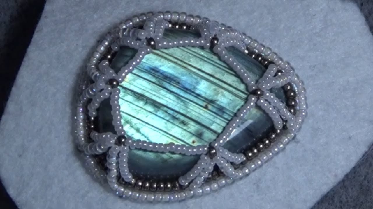 Tutorial: Beaded embroidery Techniques, Embellishing Freeform Bezel ...