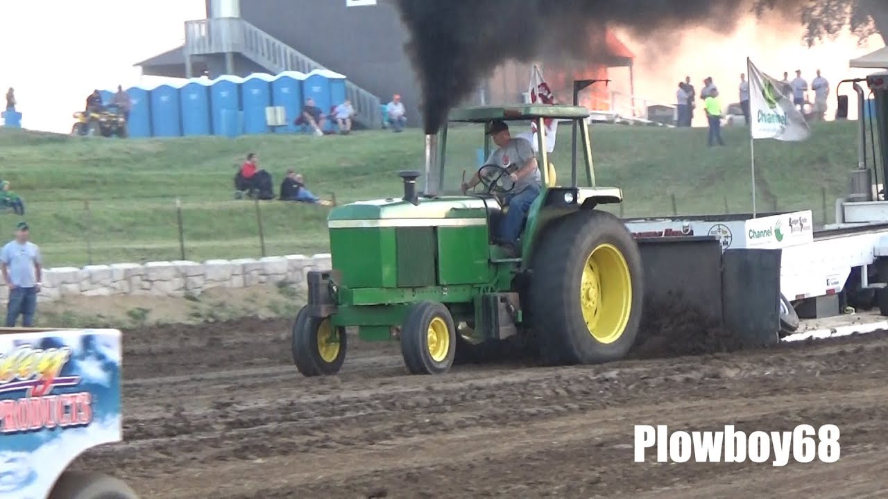 9,000LB MODIFIED FARM STOCK TRACTORS IN DICKEYVILLE, WI 2018 - YouTube