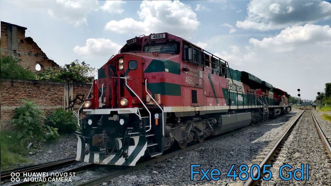 Fxe 4683-4677-4565 Máquinas Solas Rumbo A Conexión Para El IMXMZ Con La Tripulación Saludando ...