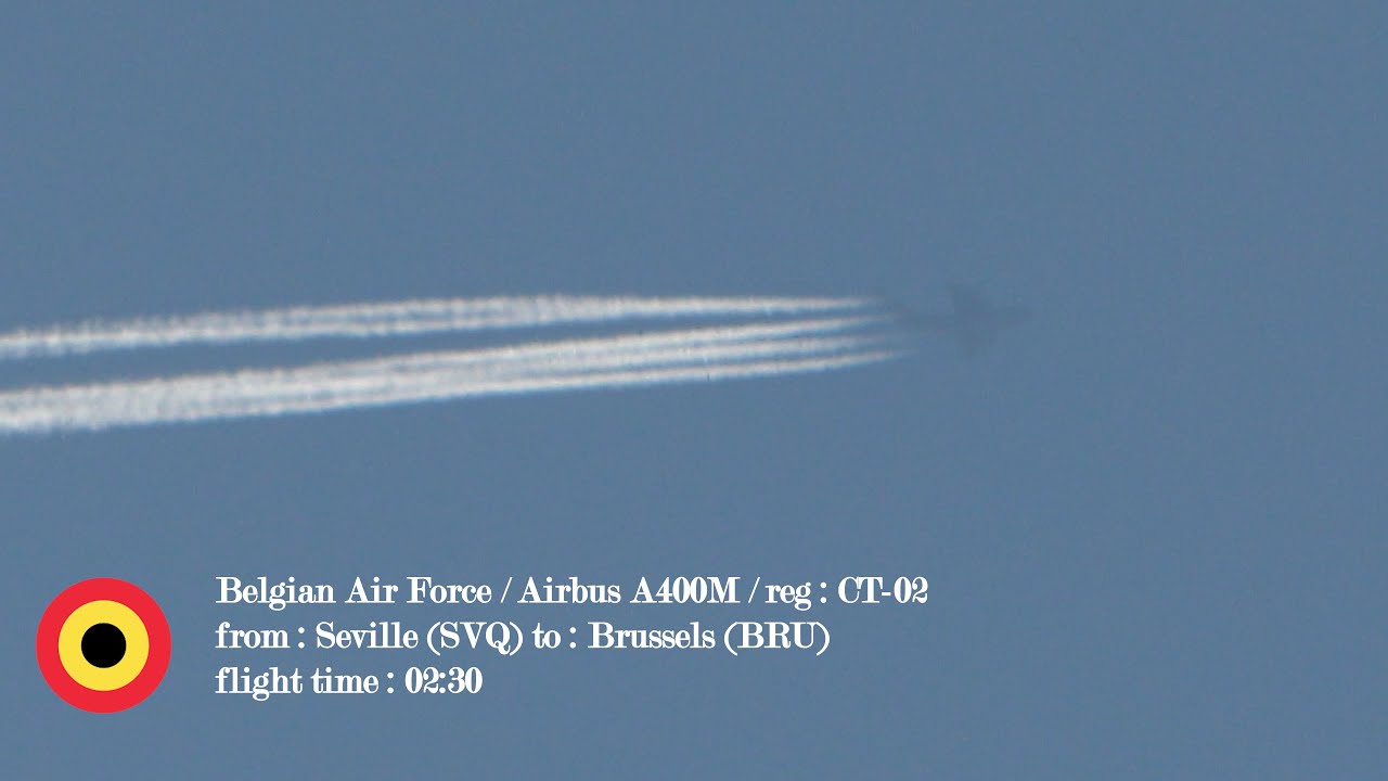 Belgian Air Force A400M contrails over Paris - YouTube