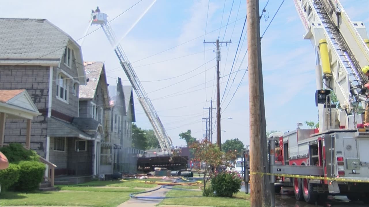 Perry Street Fire - YouTube