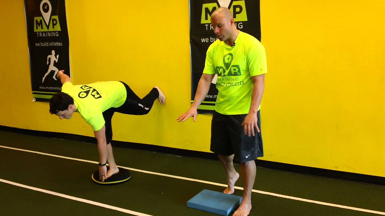 Barefoot Training for Athletes and Teams - YouTube