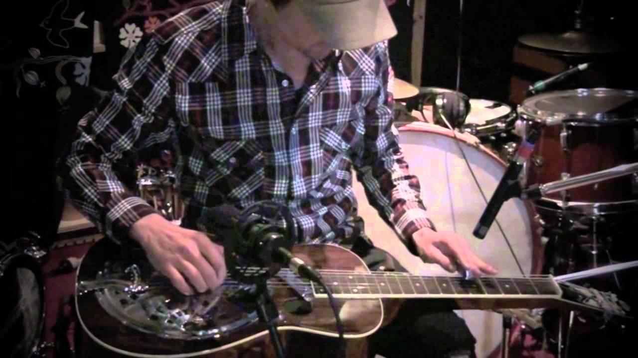 Recording a Dobro.. - YouTube
