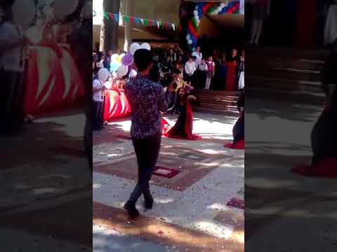 13 saylı tam orta məktəb Baxşiyeva Zümrüd,lətifova Aysel