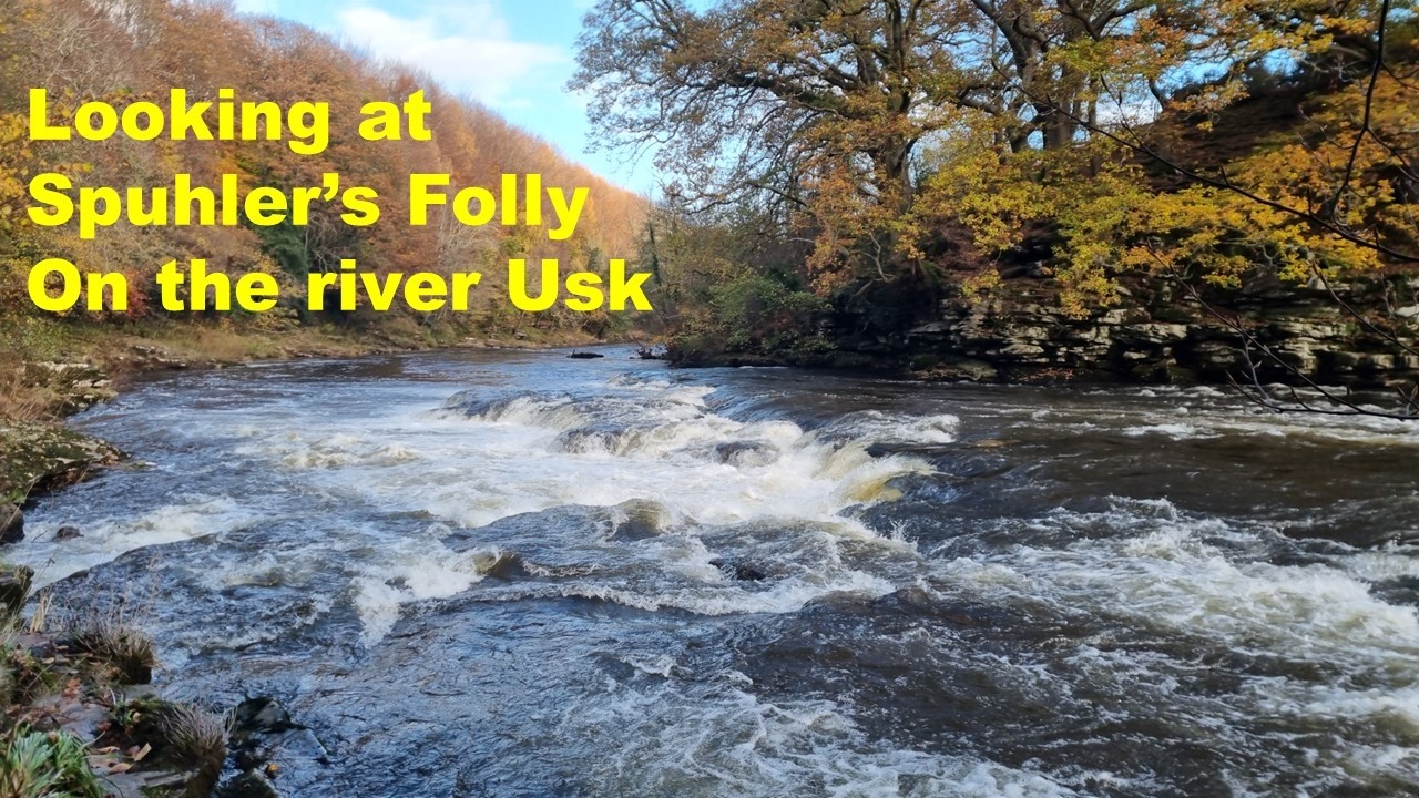 Canoeing Spuhler's Folly on the River Usk - 1.1m at the Llandetty Gauge ...