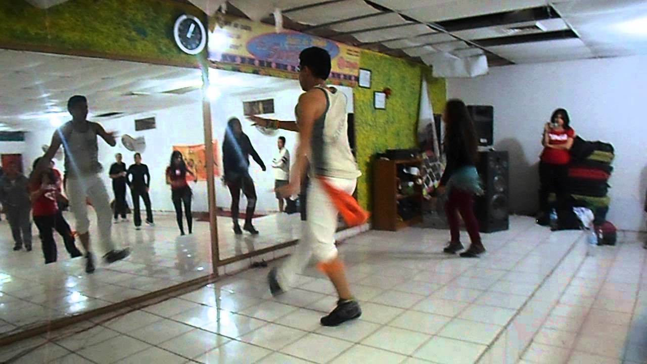 samba groove - zumba - YouTube