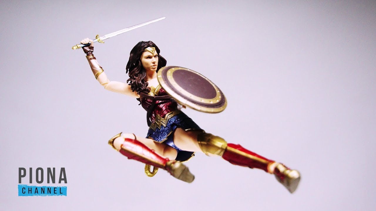 Wonder Woman Justice League S. H. Figuarts - Stop Motion - YouTube