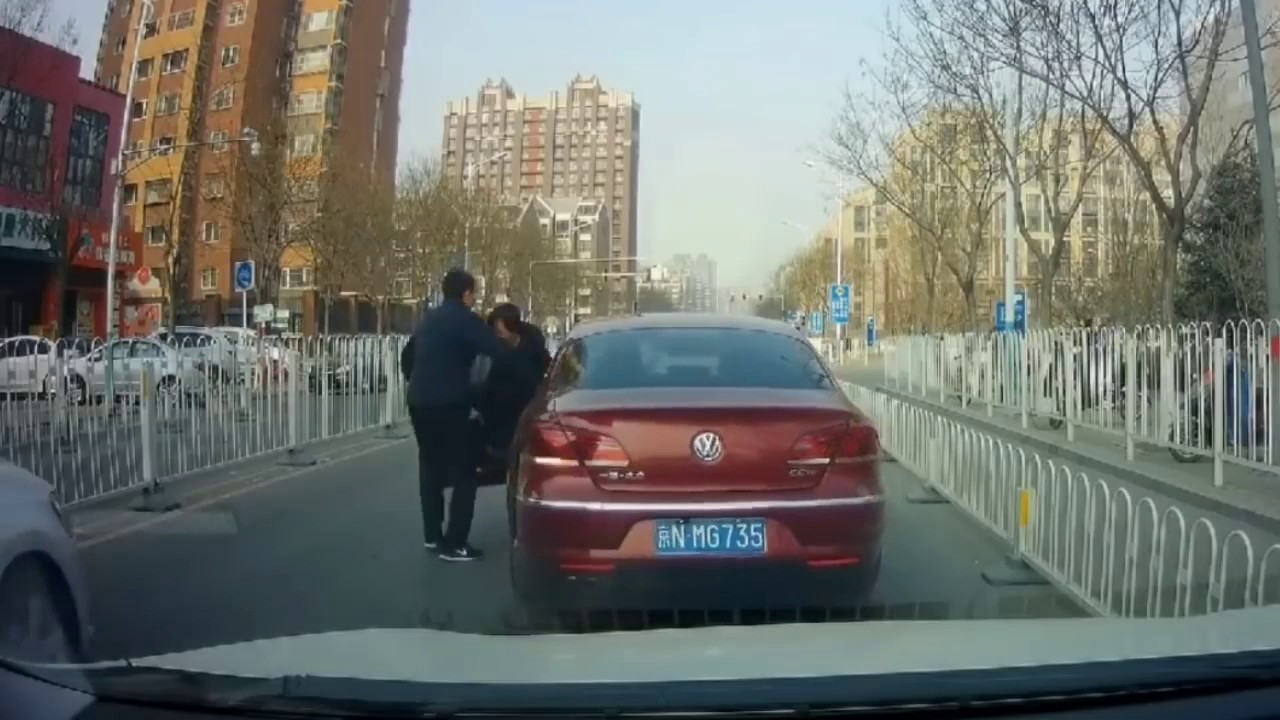 WOMAN CRASH AND FAILS, FUNNY DRIVING COMPILATION 2019 - YouTube