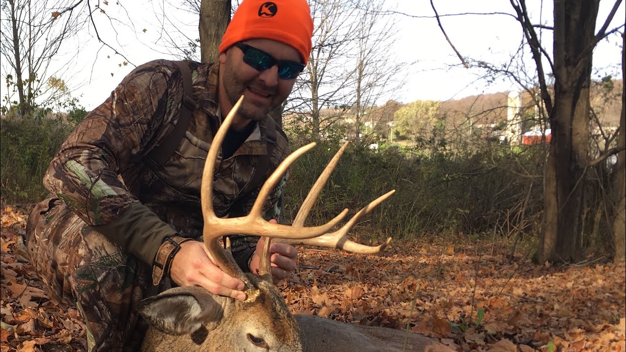 Big Buck down in FIVE MINUTES!! ( 2017 Pennsylvania Archery BUCK) - YouTube