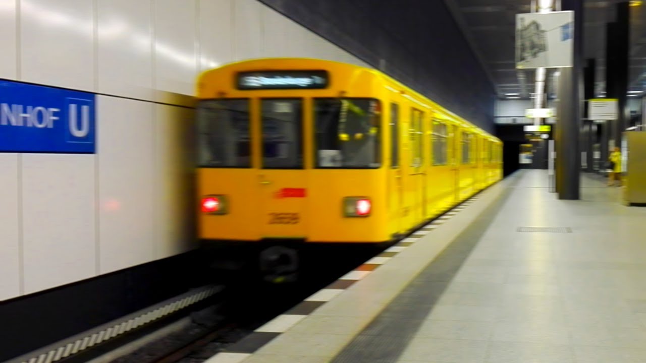 🚇 BVG F79 departing HAUPTBAHNHOF (Berlin U-Bahn) - YouTube