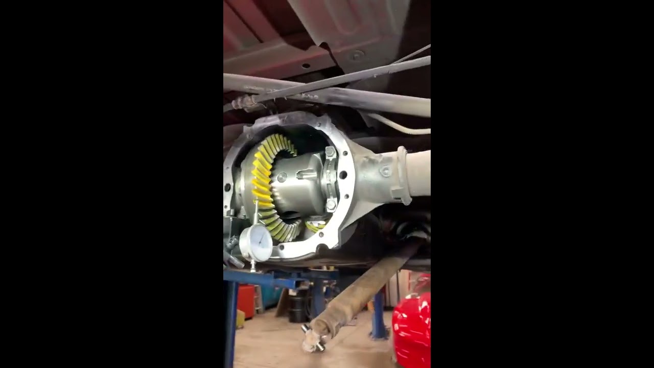 How we set up some GM rear ends - YouTube