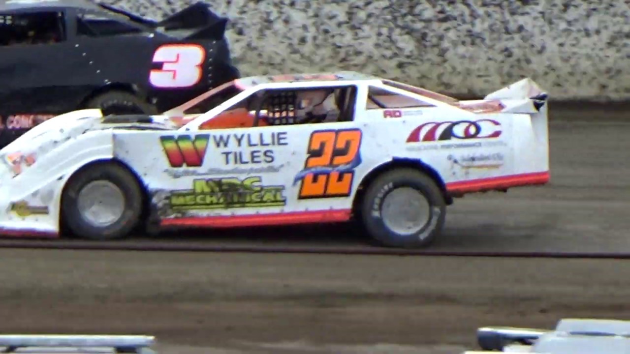 Callum Harper crash Super Sedans Heat 1 Grand National Solo Hobart ...