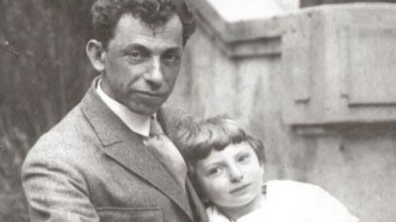 The life of persecuted Soviet Jewish writer David Bergelson - YouTube