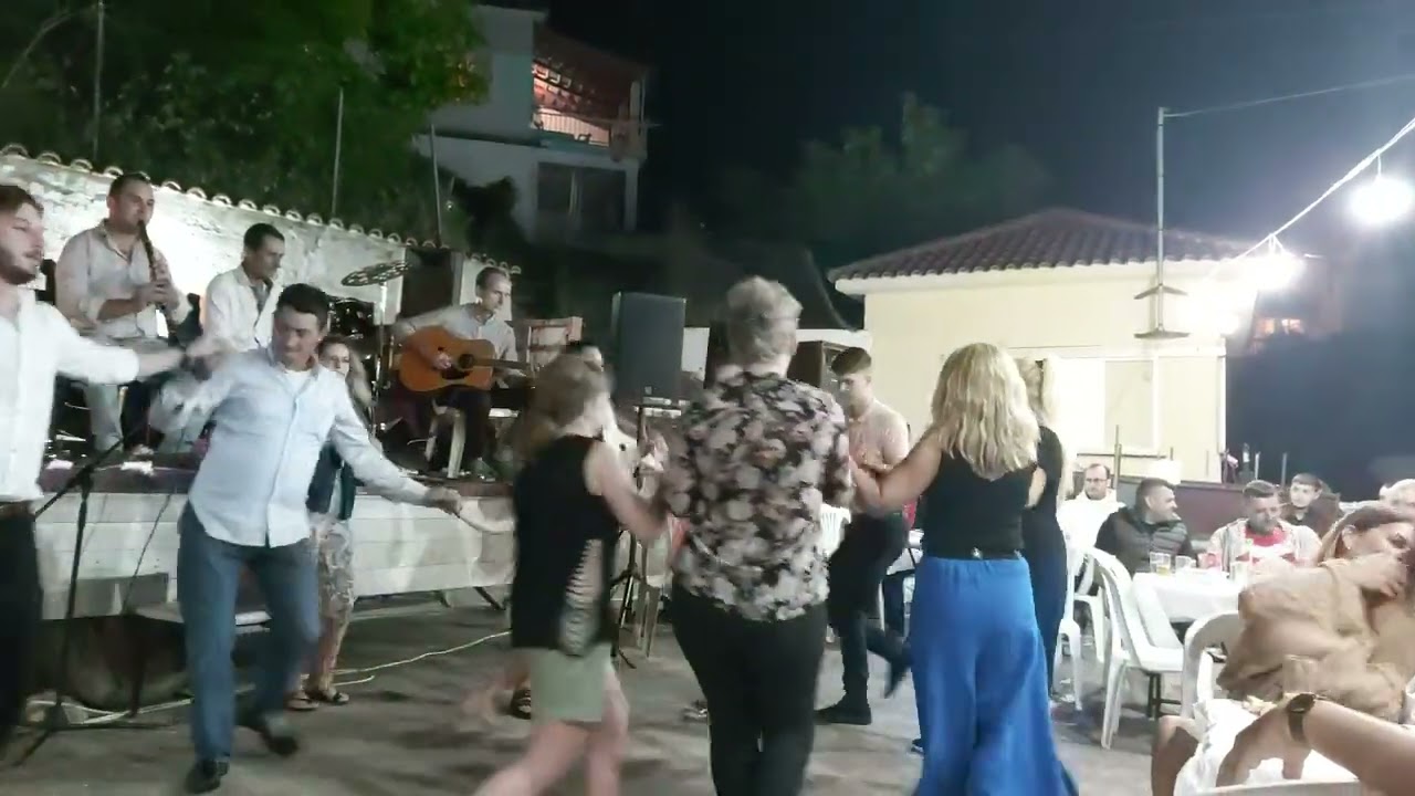 ΓΛΥΚΑ ΓΛΥΚΑ ΓΛΥΚΙΑ ΜΟΥ - ΠΟΥ ΝΑ ΝΑΙ ΤΕΤΟΙΑ ΩΡΑ Η ΑΓΑΠΗ ΜΟΥ - ΕΙΣΑΙ ΝΙΝΙ ...