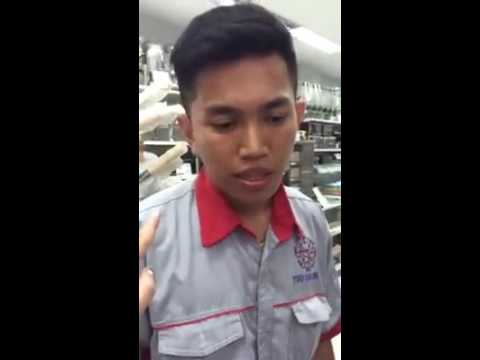 HEBOH!!!Karyawan ketangkep basah ngerekam di toilet