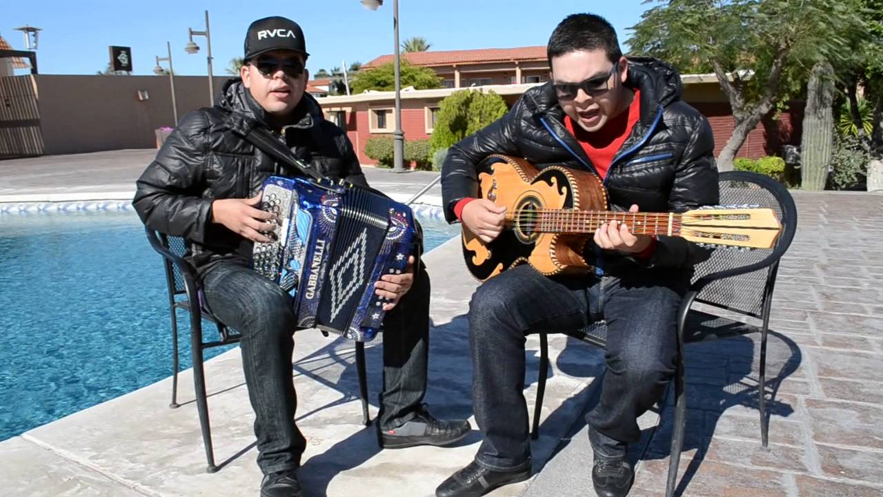 Hermanos Vega JR - El amor de mi vida en vivo - YouTube