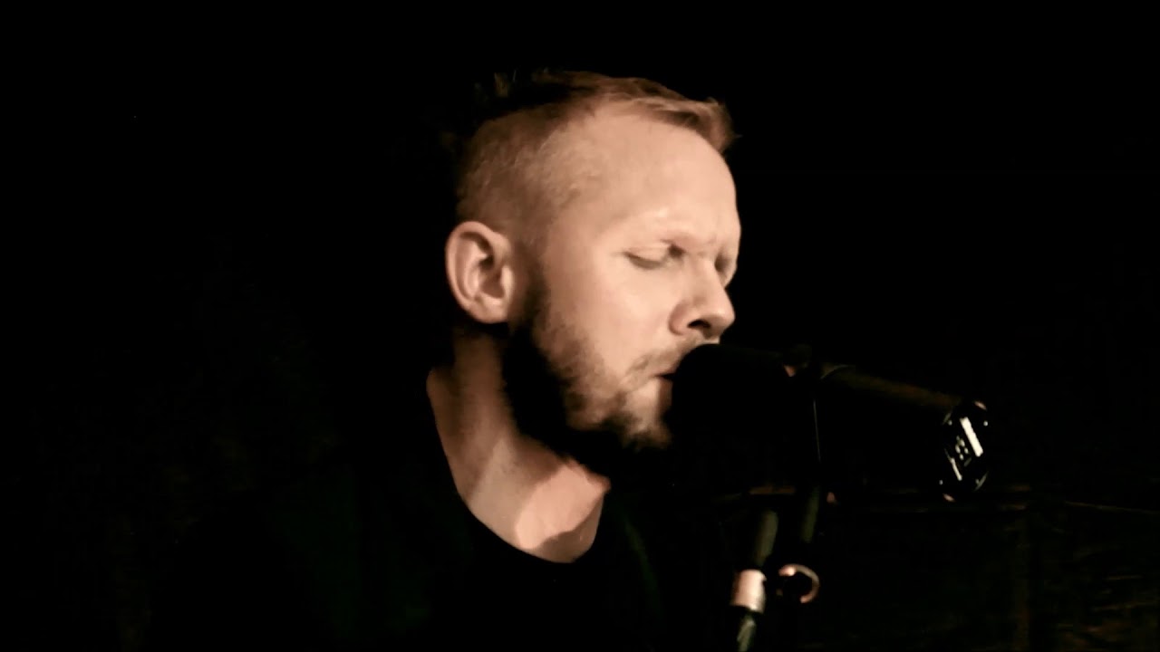 Ian - Singer-guitarist - Love Yourself (Justin Bieber Cover) - YouTube