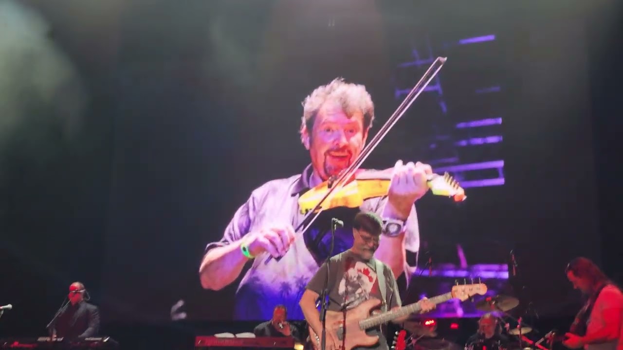 Alabama 50th anniversary tour Charlotte NC. Randy Owens hat incident ...