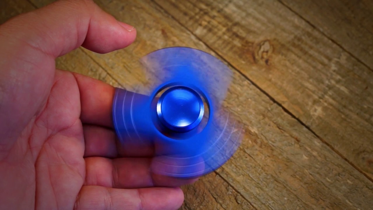 EDC PROPELLER BAR FIDGET SPINNER - YouTube