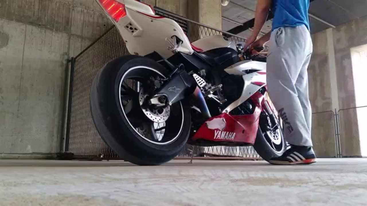 Yamaha R6 Akrapovic VERY LOUD!! - YouTube