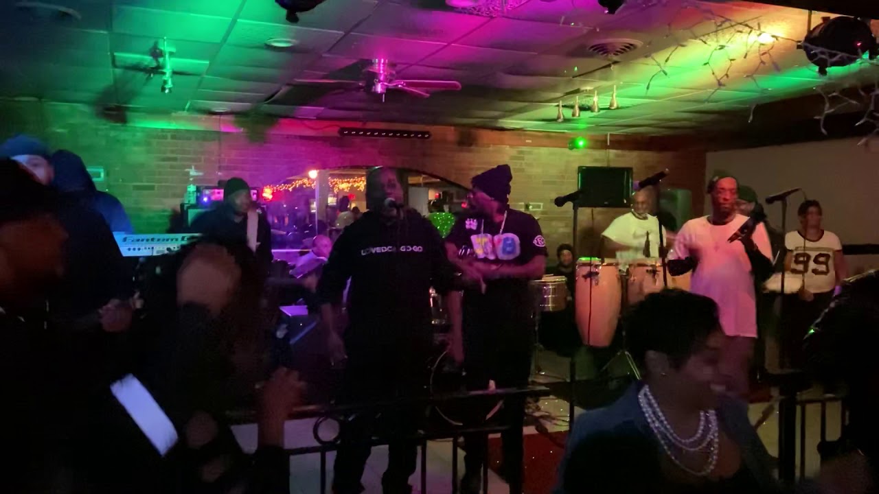 Junkyard Band let it ride - YouTube
