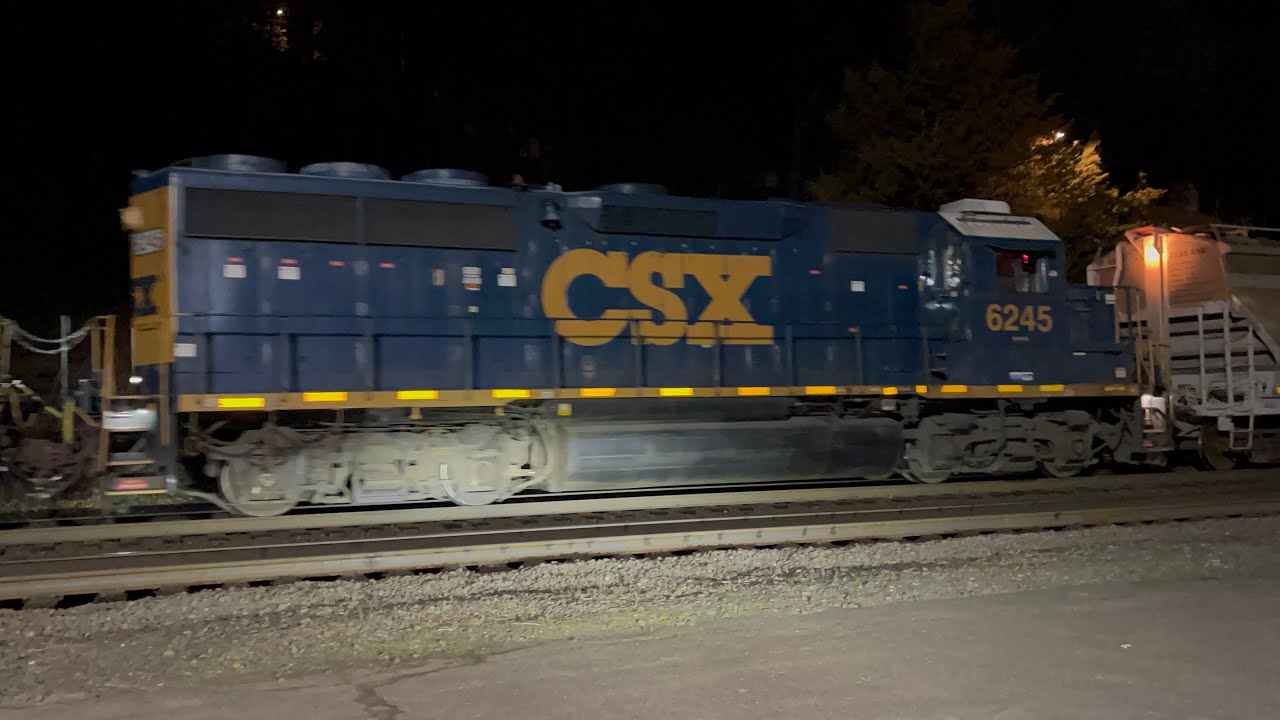 L009 Departs West Springfield Yard to Service Points in Westfield - YouTube