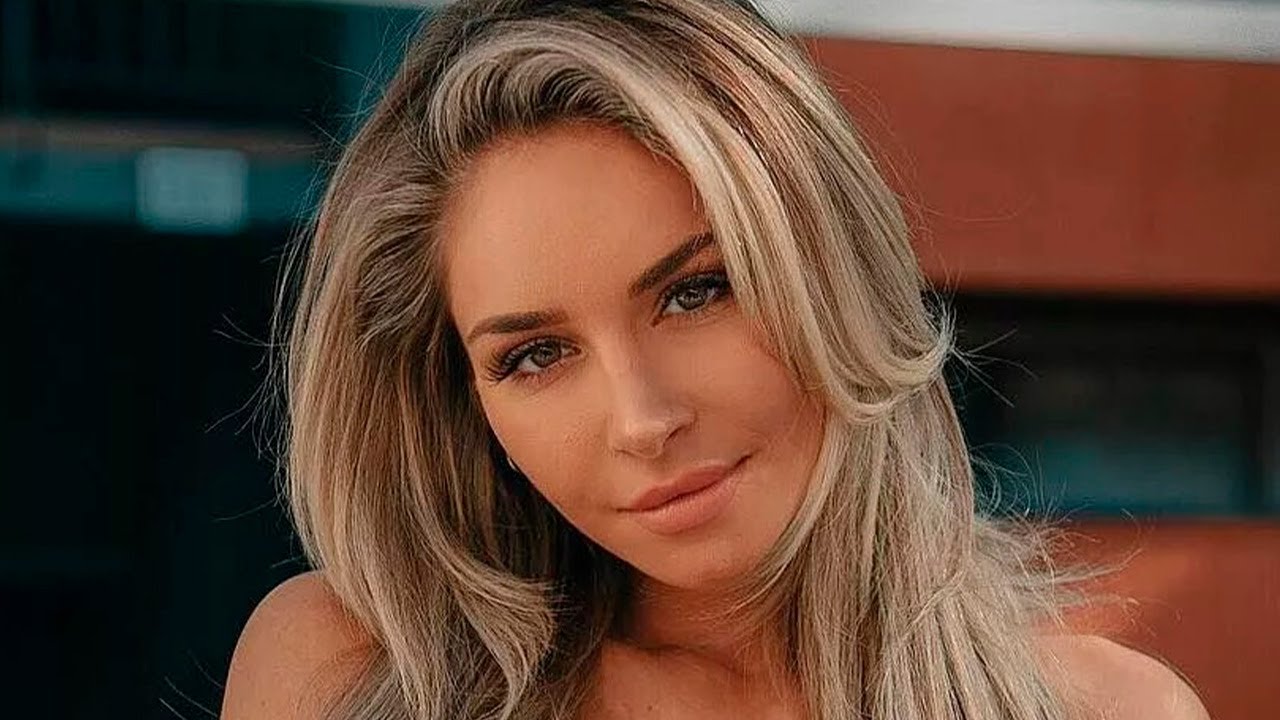 Anna Katharina's Bikini Snaps That Will Ignite Excitement - YouTube