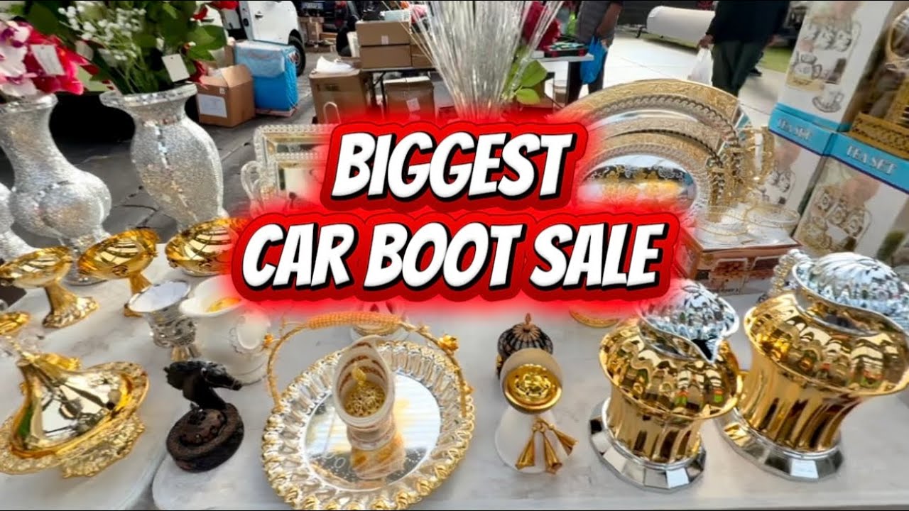 Biggest Car Boot Sale . Smithfield Sunday Market . Famous Sunday Car ...